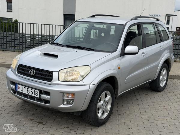 Toyota RAV4 2003 in Vilnius, with an engine capacity of 2.00 L and mileage of 275 thousand km for 2600 €, photo 3 on AUTOMOTO.COM.LV