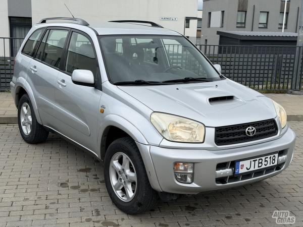 Toyota RAV4 2003 in Vilnius, with an engine capacity of 2.00 L and mileage of 275 thousand km for 2600 €, photo 5 on AUTOMOTO.COM.LV