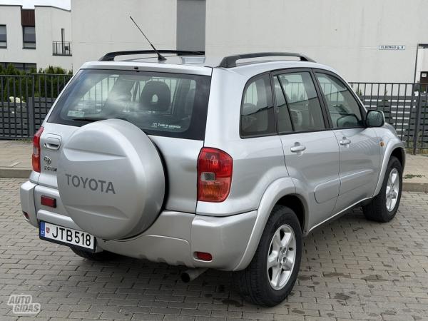 Toyota RAV4 2003 in Vilnius, with an engine capacity of 2.00 L and mileage of 275 thousand km for 2600 €, photo 8 on AUTOMOTO.COM.LV