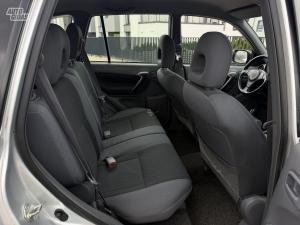 Toyota RAV4 2003 Viļņa, ar dzinēja tilpumu 2.00 L un nobraukumu 275 tūkst. km par 2600 €, foto 25 vietnē AUTOMOTO.COM.LV