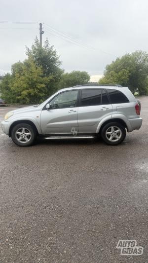 Toyota RAV4 2003 Viļņa, ar dzinēja tilpumu 2.00 L un nobraukumu 250 tūkst. km par 2550 €, foto 6 vietnē AUTOMOTO.COM.LV