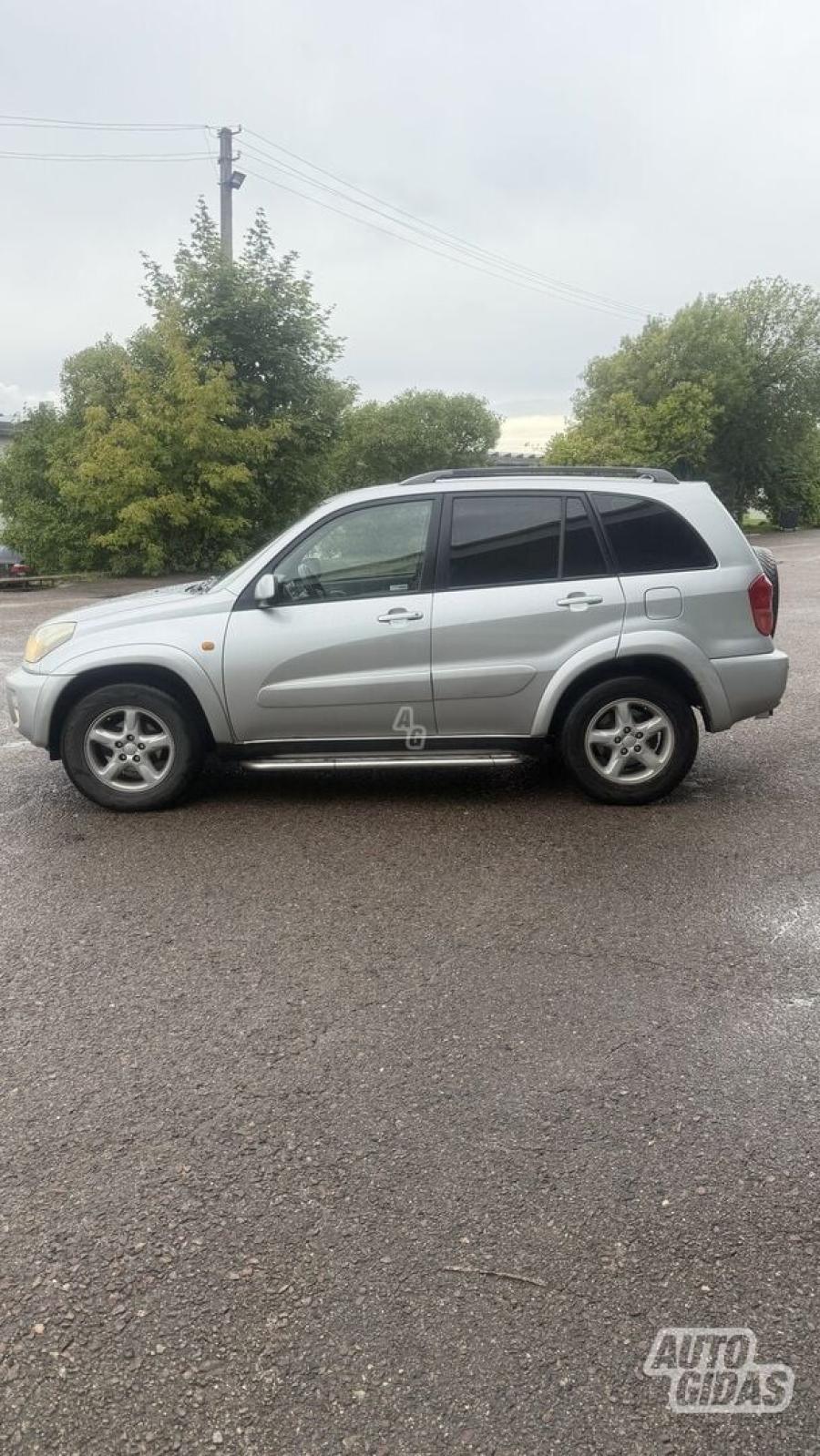 Toyota RAV4 2003 Viļņa, ar dzinēja tilpumu 2.00 L un nobraukumu 250 tūkst. km par 2550 €, foto 6 vietnē AUTOMOTO.COM.LV