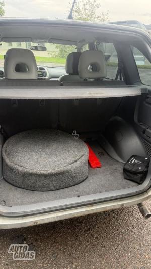 Toyota RAV4 2003 Viļņa, ar dzinēja tilpumu 2.00 L un nobraukumu 250 tūkst. km par 2550 €, foto 12 vietnē AUTOMOTO.COM.LV