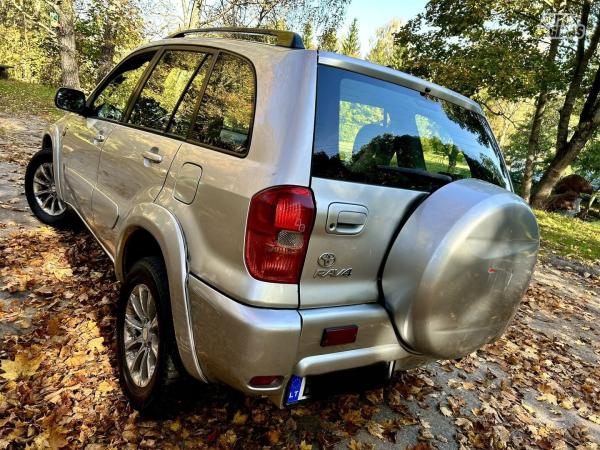 Toyota RAV4 2003 Viļņa, ar dzinēja tilpumu 2.00 L un nobraukumu 216 tūkst. km par 1499 €, foto 3 vietnē AUTOMOTO.COM.LV