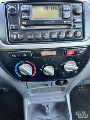 Toyota RAV4 2003 in Vilnius, with an engine capacity of 2.00 L and mileage of 216 thousand km for 1499 €, photo 8 on AUTOMOTO.COM.LV