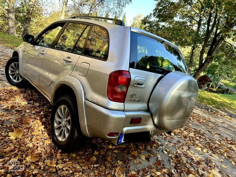 Toyota RAV4 2003 in Vilnius, with an engine capacity of 2.00 L and mileage of 216 thousand km for 1499 €, photo 13 on AUTOMOTO.COM.LV