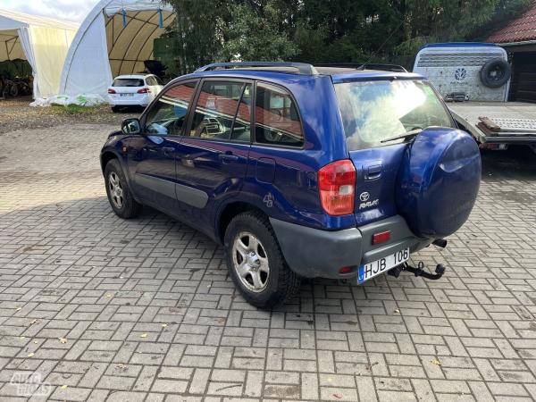 Toyota RAV4 2003 Šauļi vietnē Toyota RAV4 2003 Šauļi, ar dzinēja tilpumu 2.00 L un nobraukumu 262 tūkst. km par 2300 €, foto 4 vietnē AUTOMOTO.COM.LV