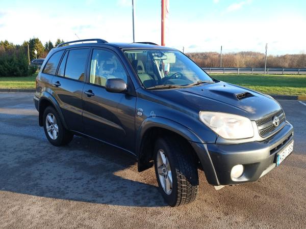 Toyota RAV4 2004 Klaipėda, ar dzinēja tilpumu 2.00 L un nobraukumu 309 tūkst. km par 2400 €, foto 1 vietnē AUTOMOTO.COM.LV