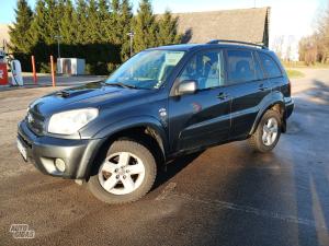 Toyota RAV4 2004 Klaipėda, ar dzinēja tilpumu 2.00 L un nobraukumu 309 tūkst. km par 2400 €, foto 3 vietnē AUTOMOTO.COM.LV