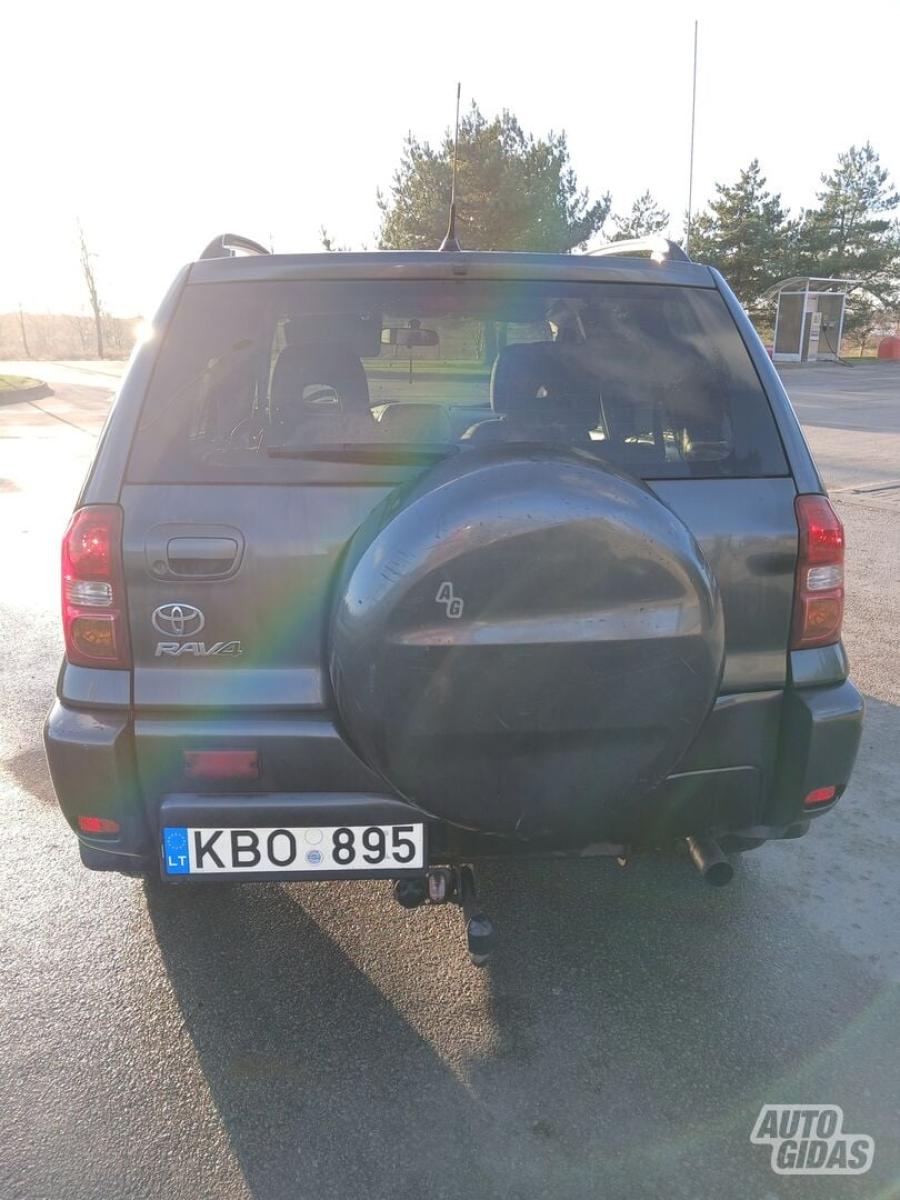 Toyota RAV4 2004 Klaipėda, ar dzinēja tilpumu 2.00 L un nobraukumu 309 tūkst. km par 2400 €, foto 4 vietnē AUTOMOTO.COM.LV