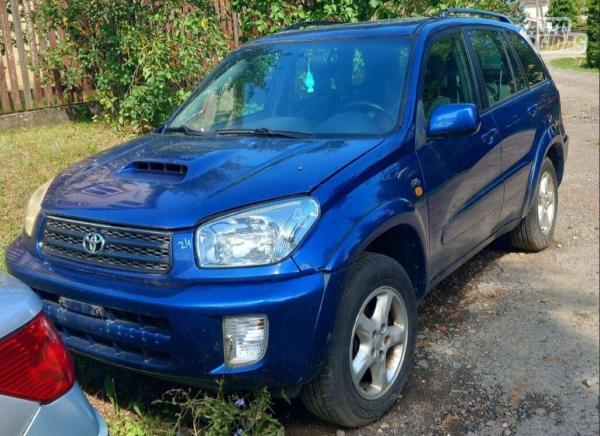 Toyota RAV4 2004 Viļņa, ar dzinēja tilpumu 2.00 L un nobraukumu 324 tūkst. km par 3700 €, foto 7 vietnē AUTOMOTO.COM.LV