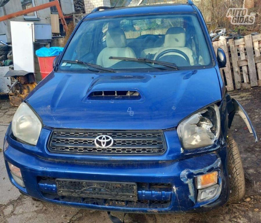 Toyota RAV4 2004 Viļņa, ar dzinēja tilpumu 2.00 L un nobraukumu 324 tūkst. km par 3700 €, foto 9 vietnē AUTOMOTO.COM.LV