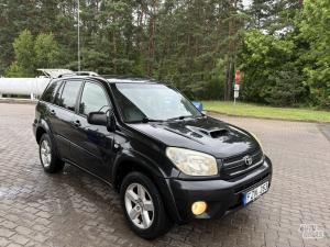 Toyota RAV4 2004 Varėna, ar dzinēja tilpumu 2.00 L un nobraukumu 282 tūkst. km par 1750 €, foto 4 vietnē AUTOMOTO.COM.LV