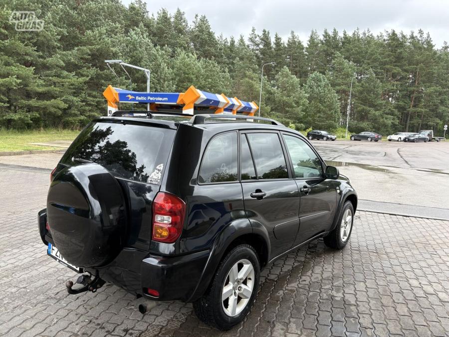 Toyota RAV4 2004 Varėna, ar dzinēja tilpumu 2.00 L un nobraukumu 282 tūkst. km par 1750 €, foto 5 vietnē AUTOMOTO.COM.LV