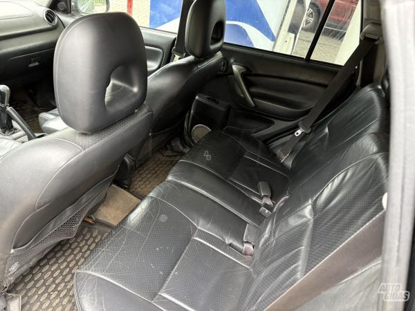 Toyota RAV4 2004 Varėna, ar dzinēja tilpumu 2.00 L un nobraukumu 282 tūkst. km par 1750 €, foto 9 vietnē AUTOMOTO.COM.LV