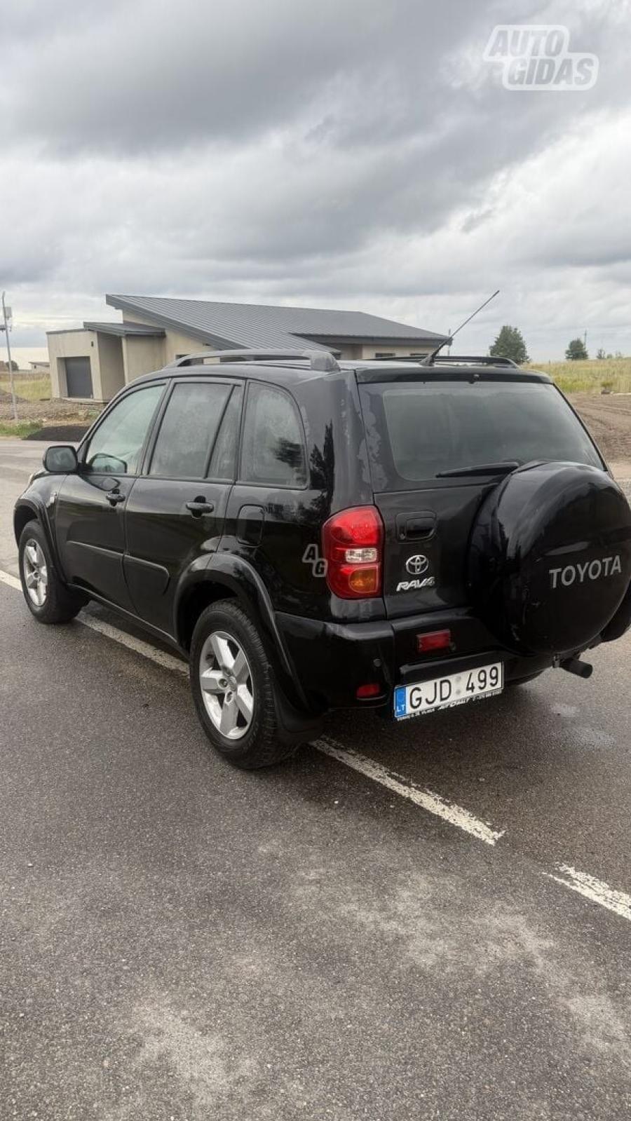 Toyota RAV4 2004 in Vilnius, with an engine capacity of 2.00 L and mileage of 250 thousand km for 2100 €, photo 6 on AUTOMOTO.COM.LV