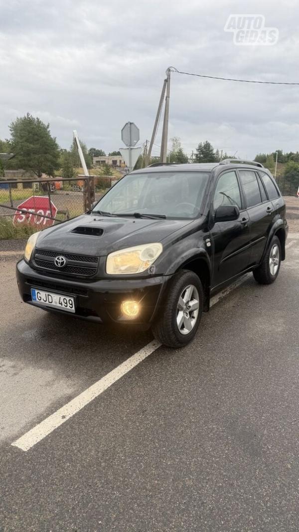 Toyota RAV4 2004 Viļņa, ar dzinēja tilpumu 2.00 L un nobraukumu 250 tūkst. km par 2100 €, foto 8 vietnē AUTOMOTO.COM.LV