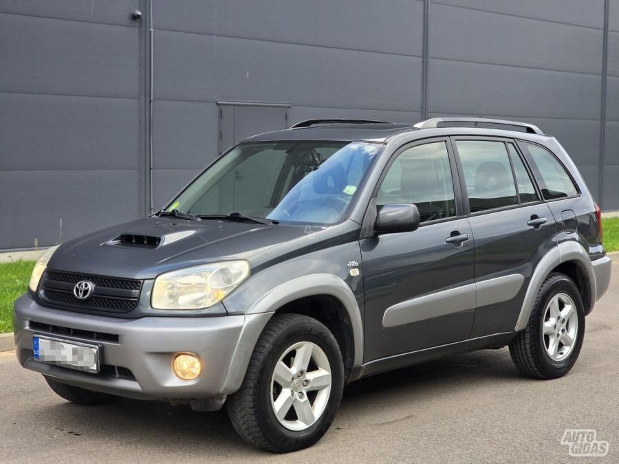 Toyota RAV4 2004 in Vilnius, with an engine capacity of 2.00 L and mileage of 266 thousand km for 2300 €, photo 3 on AUTOMOTO.COM.LV