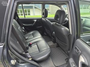 Toyota RAV4 2004 in Vilnius, with an engine capacity of 2.00 L and mileage of 266 thousand km for 2300 €, photo 13 on AUTOMOTO.COM.LV