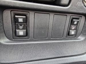 Toyota RAV4 2004 in Vilnius, with an engine capacity of 2.00 L and mileage of 266 thousand km for 2300 €, photo 17 on AUTOMOTO.COM.LV