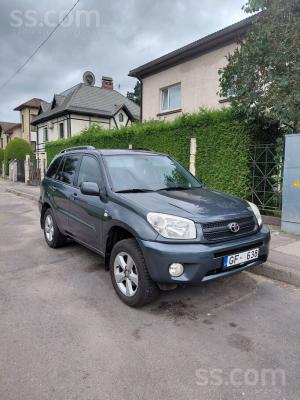 Toyota RAV4 2005 Rīga, ar dzinēja tilpumu 1.80 L un nobraukumu 272 tūkst. km par 2100 €, foto 4 vietnē AUTOMOTO.COM.LV