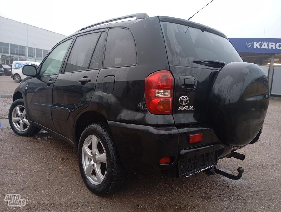 Toyota RAV4 2005 Kauņa, ar dzinēja tilpumu 2.00 L un nobraukumu 402 tūkst. km par 1650 €, foto 1 vietnē AUTOMOTO.COM.LV