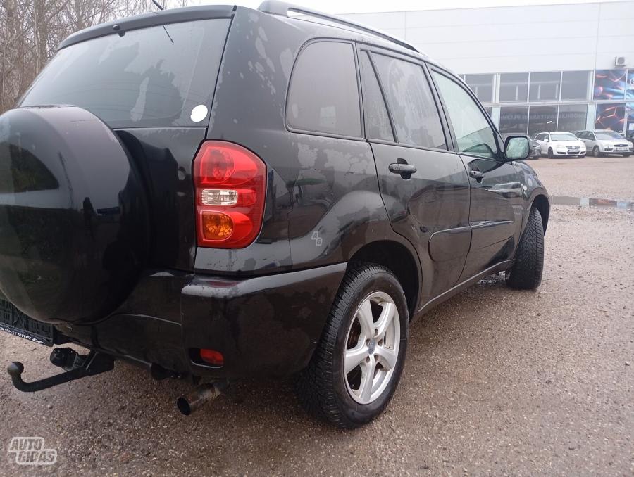 Toyota RAV4 2005 Kauņa, ar dzinēja tilpumu 2.00 L un nobraukumu 402 tūkst. km par 1650 €, foto 3 vietnē AUTOMOTO.COM.LV