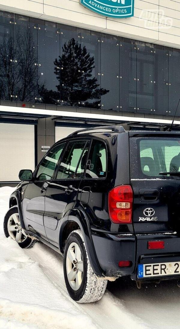 Toyota RAV4 2005 Viļņa, ar dzinēja tilpumu 2.00 L un nobraukumu 324 tūkst. km par 3750 €, foto 10 vietnē AUTOMOTO.COM.LV