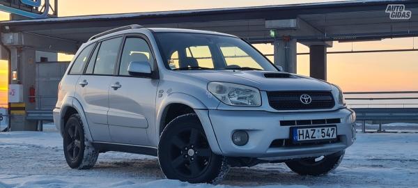 Toyota RAV4 2005 Viļņa, ar dzinēja tilpumu 2.00 L un nobraukumu 320 tūkst. km par 3750 €, foto 9 vietnē AUTOMOTO.COM.LV