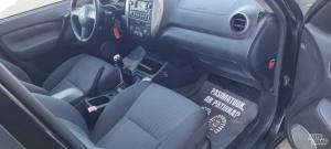 Toyota RAV4 2005 Tauragė, ar dzinēja tilpumu 2.00 L un nobraukumu 235 tūkst. km par 3600 €, foto 8 vietnē AUTOMOTO.COM.LV