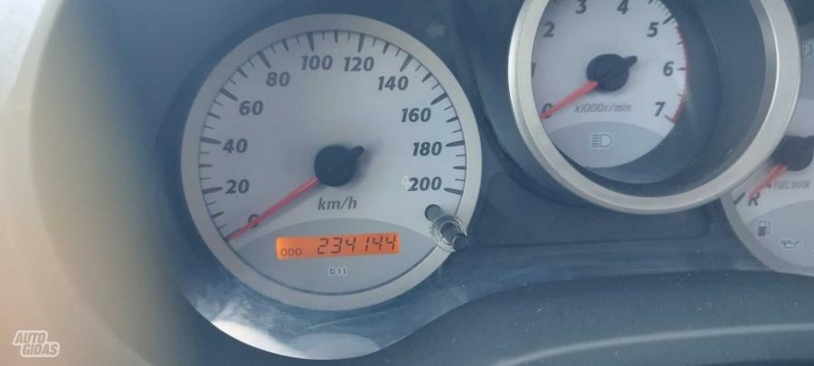 Toyota RAV4 2005 Tauragė, ar dzinēja tilpumu 2.00 L un nobraukumu 235 tūkst. km par 3600 €, foto 12 vietnē AUTOMOTO.COM.LV
