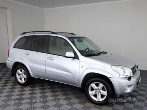 Toyota RAV4 2005 in Tallinn, with an engine capacity of 2.00 L and mileage of 267 thousand km for 2299 €, photo 1 on AUTOMOTO.COM.LV