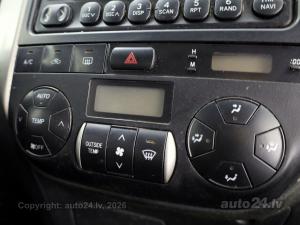 Toyota RAV4 2005 in Tallinn, with an engine capacity of 2.00 L and mileage of 267 thousand km for 2299 €, photo 9 on AUTOMOTO.COM.LV