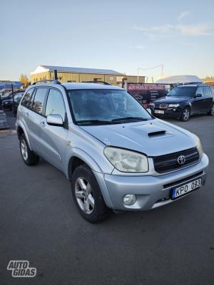 Toyota RAV4 2005 in Plunge, with an engine capacity of 2.00 L and mileage of 285 thousand km for 1050 €, photo 5 on AUTOMOTO.COM.LV