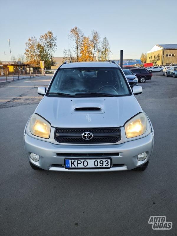 Toyota RAV4 2005 in Plunge on AUTOMOTO.COM.LV Toyota RAV4 2005 in Plunge, with an engine capacity of 2.00 L and mileage of 285 thousand km for 1050 €, photo 9 on AUTOMOTO.COM.LV