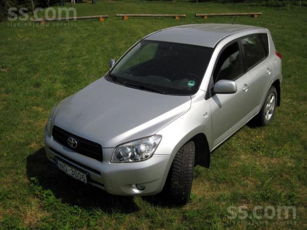 Toyota RAV4 2006 Liepāja, ar dzinēja tilpumu 2.20 L un nobraukumu 178 tūkst. km par 25590 €, foto 1 vietnē AUTOMOTO.COM.LV