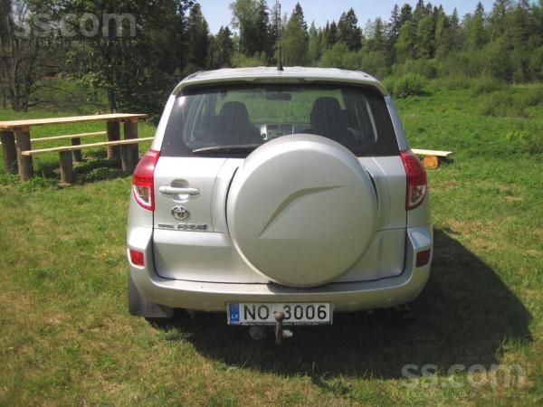Toyota RAV4 2006 Liepāja, ar dzinēja tilpumu 2.20 L un nobraukumu 178 tūkst. km par 25590 €, foto 3 vietnē AUTOMOTO.COM.LV