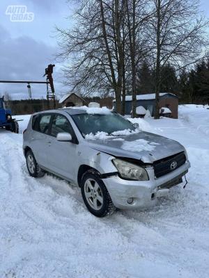 Toyota RAV4 2006 Šilutė, ar dzinēja tilpumu 2.20 L un nobraukumu 250 tūkst. km par 2000 €, foto  vietnē AUTOMOTO.COM.LV