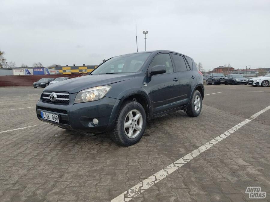 Toyota RAV4 2006 Kauņa, ar dzinēja tilpumu 2.20 L un nobraukumu 308 tūkst. km par 3200 €, foto 1 vietnē AUTOMOTO.COM.LV