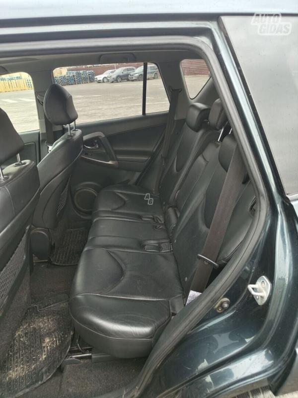 Тойота РАВ 4 2006 в Каунас, объемом двигателя 2.20 л и пробегом 308 тыс. км за 3200 €, фото 7 на AUTOMOTO.COM.LV