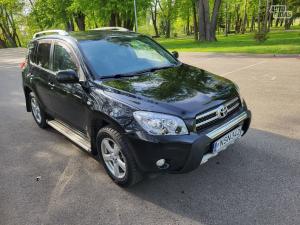Toyota RAV4 2006 in Marijampole, with an engine capacity of 2.20 L and mileage of 371 thousand km for 3550 €, photo 3 on AUTOMOTO.COM.LV