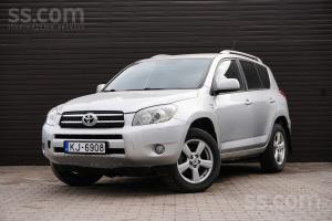 Toyota RAV4 2006 Rīga, ar dzinēja tilpumu 2.20 L un nobraukumu 250 tūkst. km par 4390 €, foto  vietnē AUTOMOTO.COM.LV