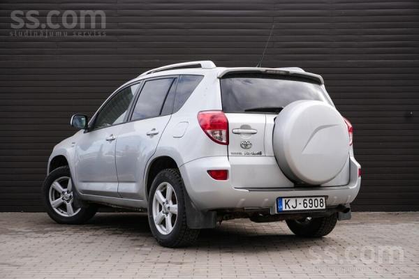 Тойота РАВ 4 2006 в Рига, объемом двигателя 2.20 л и пробегом 250 тыс. км за 4390 €, фото 4 на AUTOMOTO.COM.LV