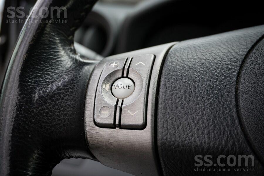 Toyota RAV4 2006 in Riga, with an engine capacity of 2.20 L and mileage of 250 thousand km for 4390 €, photo 10 on AUTOMOTO.COM.LV