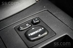 Toyota RAV4 2006 in Riga, with an engine capacity of 2.20 L and mileage of 250 thousand km for 4390 €, photo 11 on AUTOMOTO.COM.LV