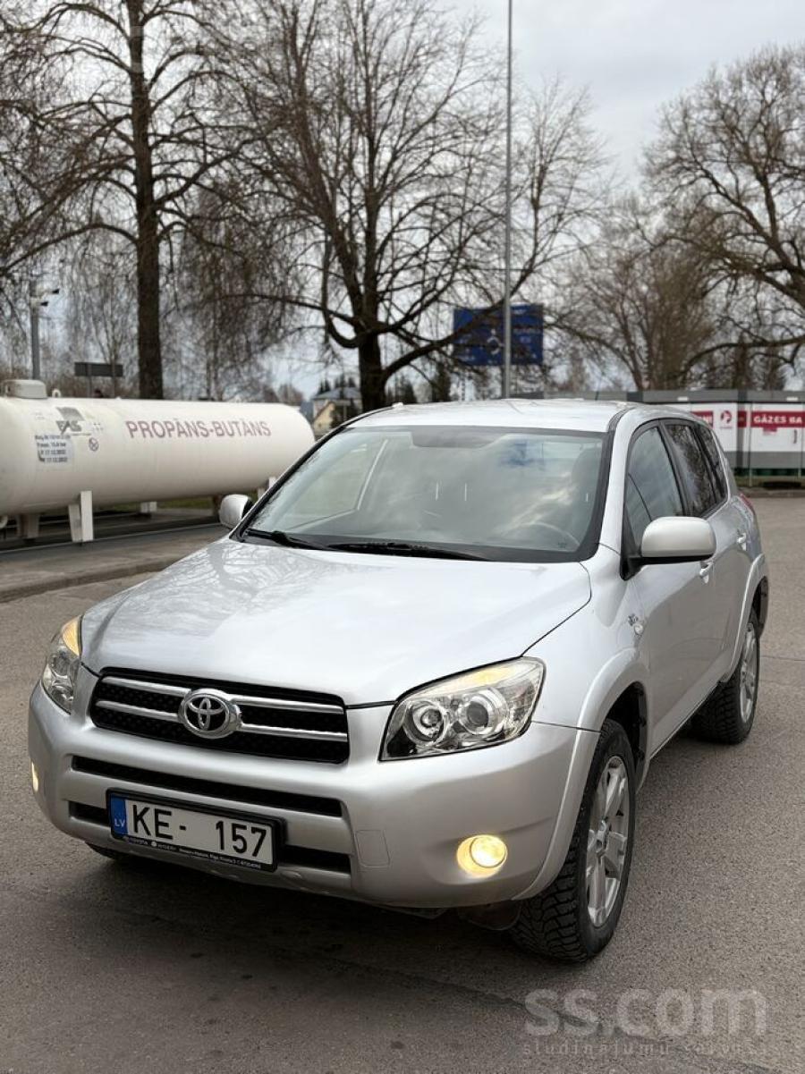 Тойота РАВ 4 2006 в Кулдига, объемом двигателя 2.20 л и пробегом 0 тыс. км за 4000 €, фото 12 на AUTOMOTO.COM.LV