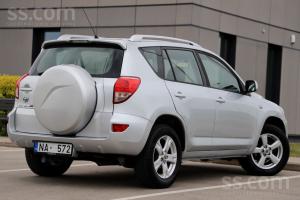 Toyota RAV4 2006 Tukums, ar dzinēja tilpumu 2.20 L un nobraukumu 283 tūkst. km par 3500 €, foto 4 vietnē AUTOMOTO.COM.LV