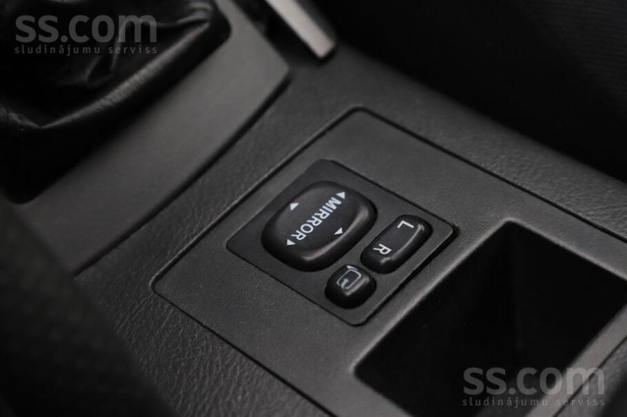 Toyota RAV4 2006 Tukums, ar dzinēja tilpumu 2.20 L un nobraukumu 283 tūkst. km par 3500 €, foto 9 vietnē AUTOMOTO.COM.LV
