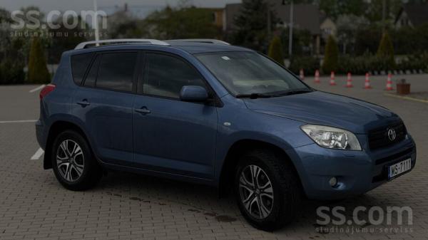 Toyota RAV4 2006 Rīga, ar dzinēja tilpumu 2.00 L un nobraukumu 162 tūkst. km par 5995 €, foto 1 vietnē AUTOMOTO.COM.LV