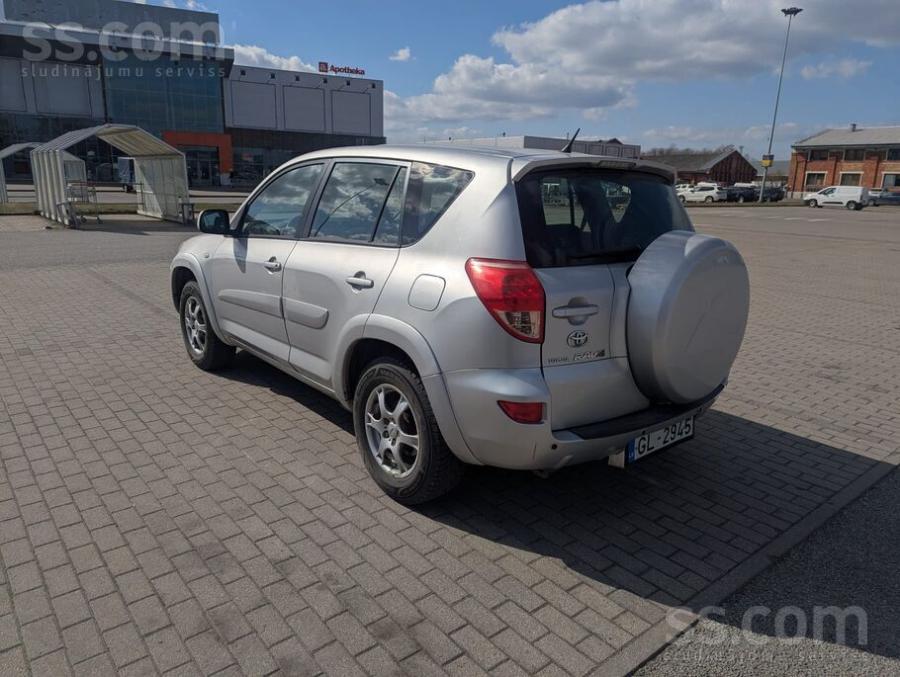 Toyota RAV4 2006 Rīga, ar dzinēja tilpumu 2.20 L un nobraukumu 371 tūkst. km par 3100 €, foto 8 vietnē AUTOMOTO.COM.LV